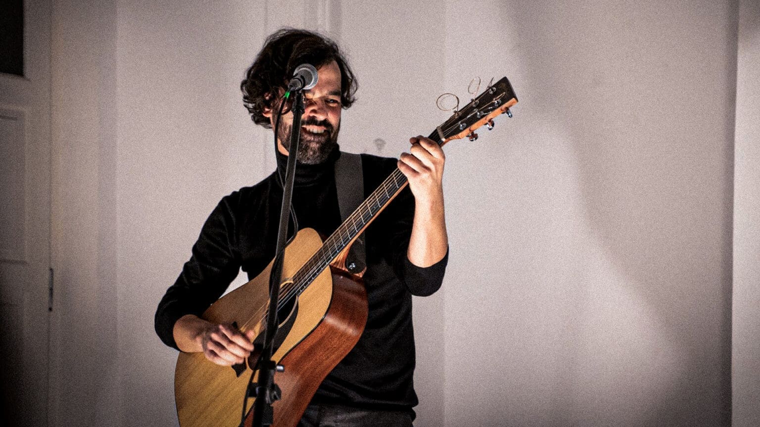 Valter Lobo: Um Talento Musical a Não Perder! - Margem Sul